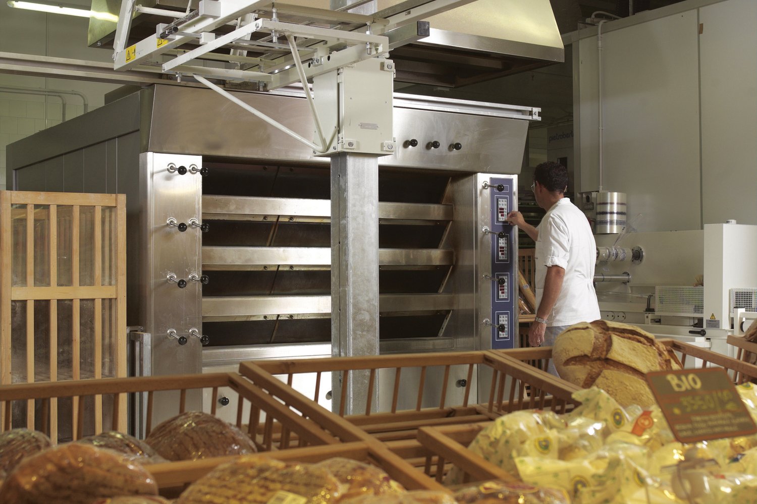 Optimize Food Conveyor Oven Performance with Carbon Graphite Bearings